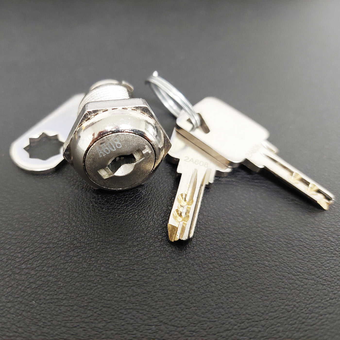Universal Lock & Keys (#A608) — Pochar LLC